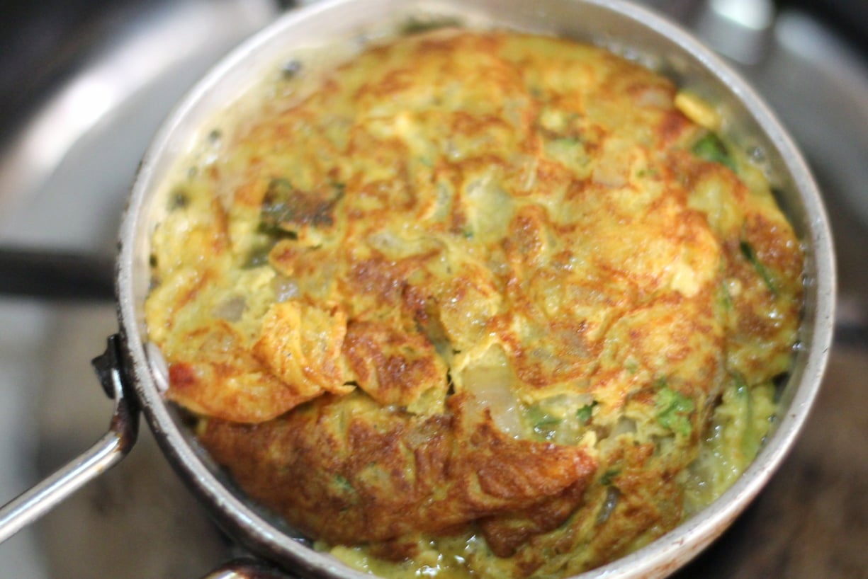 Prawn Karandi Omelette - Egg Recipes by F for Flavour